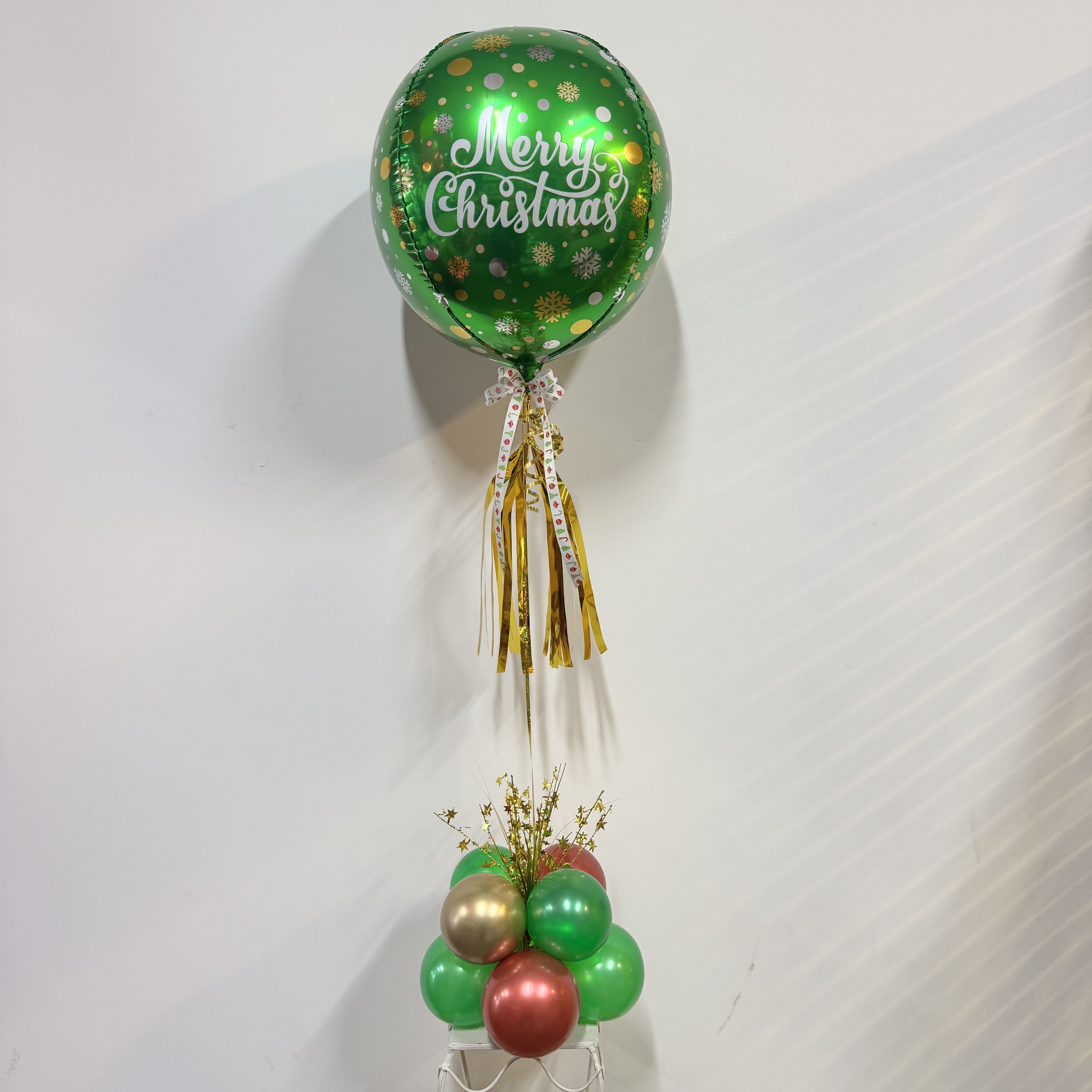 Festive Floating Bauble Centrepiece – Balloons Etc